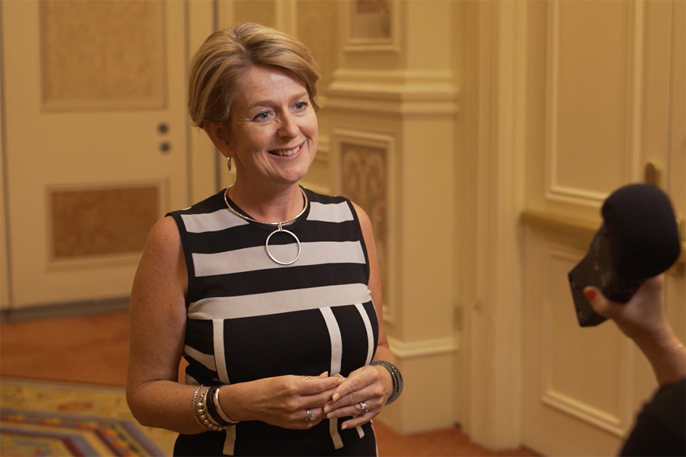 Sarah Shields på Dell om ledarskap och jämställdhet - Voister